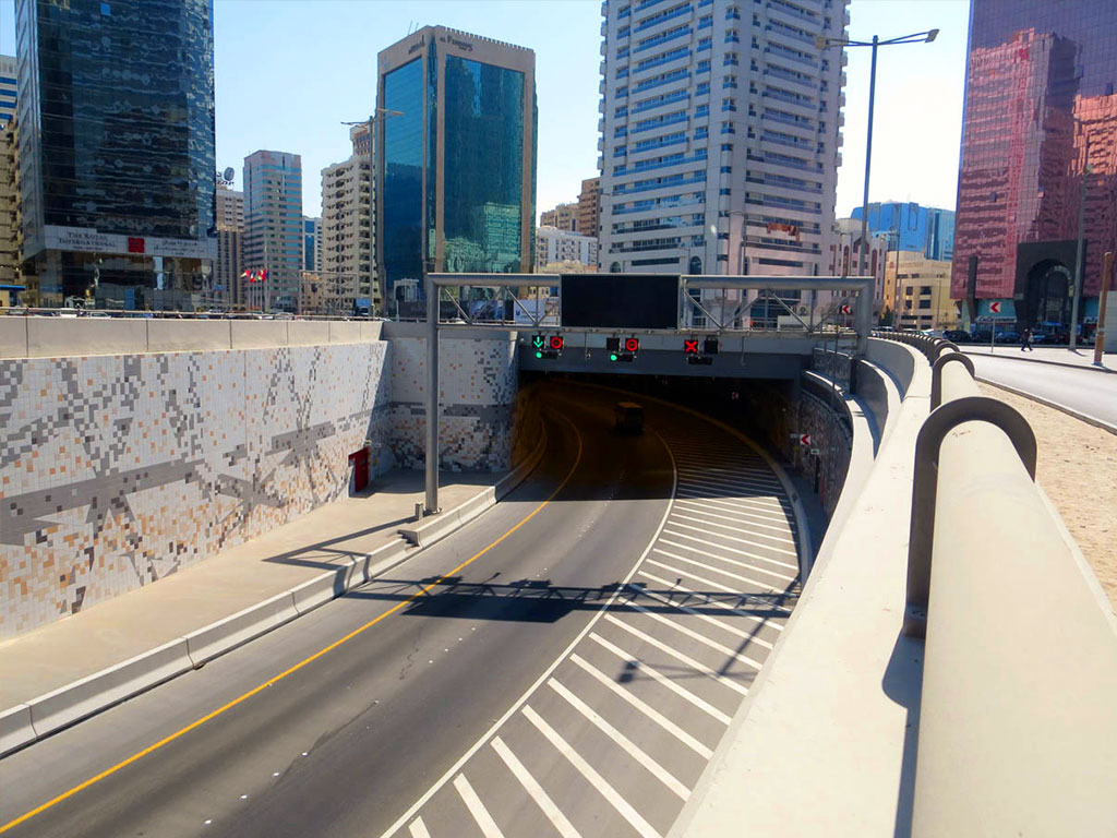 Abu Dhabi Sheikh Zayed Street Tunnel - Lever